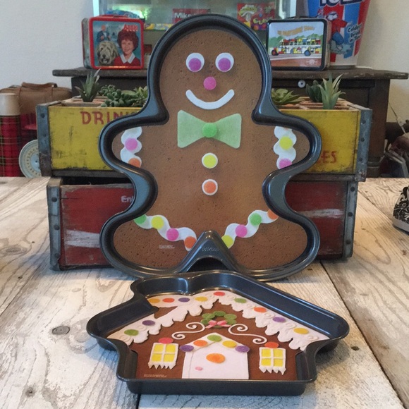 Wilton | Kitchen | Set Of 2 Wilton Gingerbread Baking Pans | Poshmark